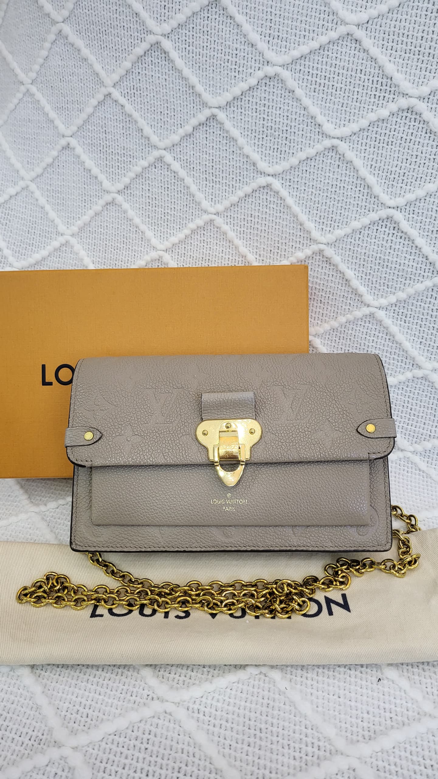 LOUIS VUITTON VAVIN CHAIN WALLET BEIGE – Luxy Authentic Empire