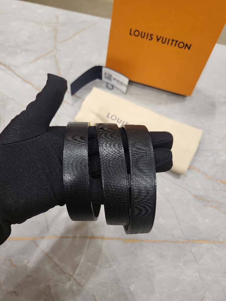 LOUIS VUITTON INITIALES 20MM BELT – Luxy Authentic Empire