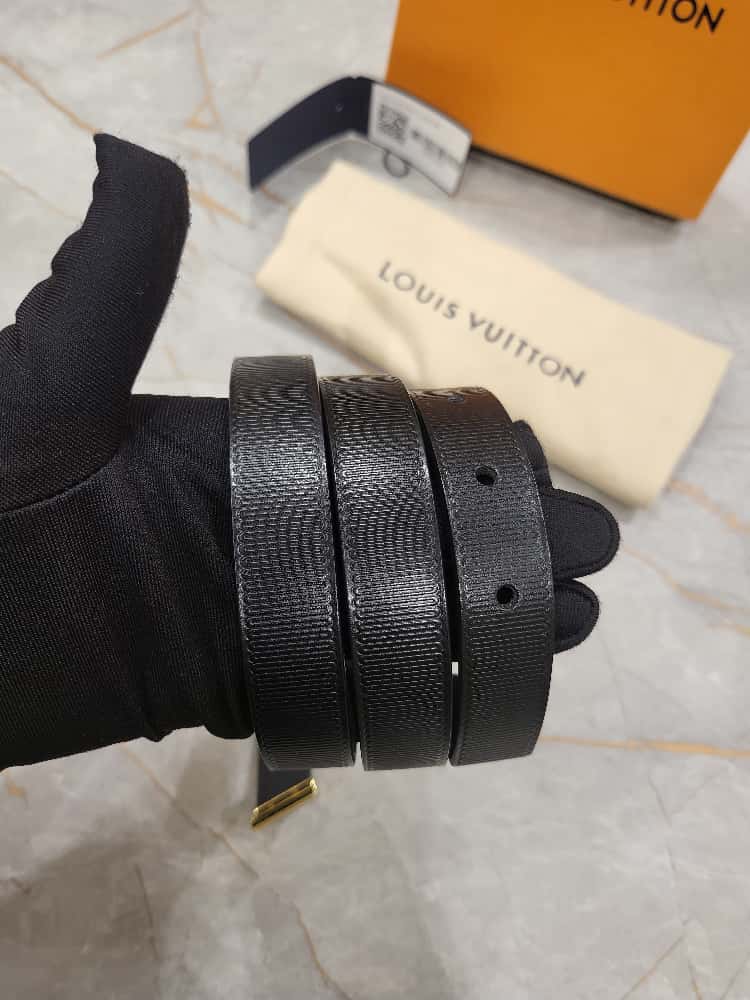 LOUIS VUITTON INITIALES 20MM BELT – Luxy Authentic Empire